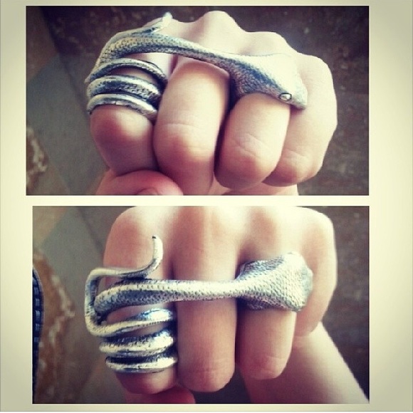 Fashion Diggers | Jewelry | Snake Bite Ring Double Finger Ooak Silver 7 ...